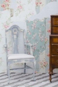 DIY Free Standing Wall with Vintage Wallpaper | Start at Home Decor