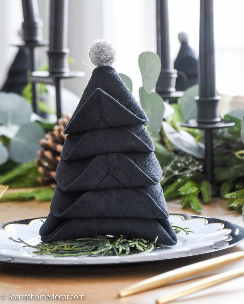 5 Steps to Create Neutral Christmas Decorations for Your Table - Brooke ...