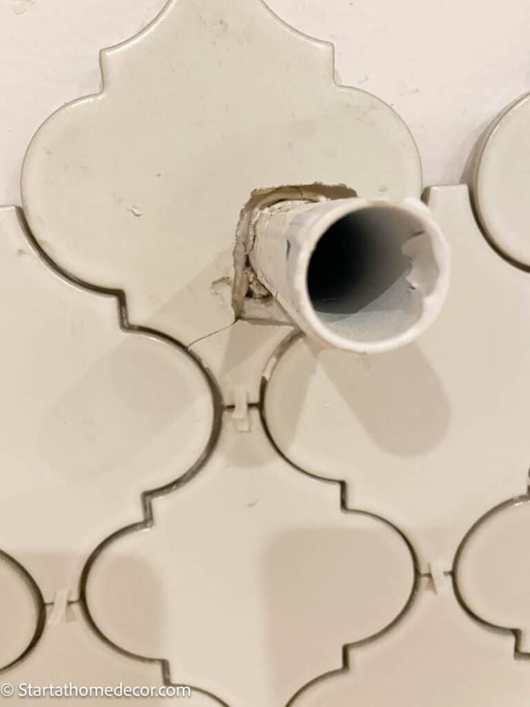 7 Easy Steps to Tile a Backsplash Like an Expert - Brooke Nicole Larsen