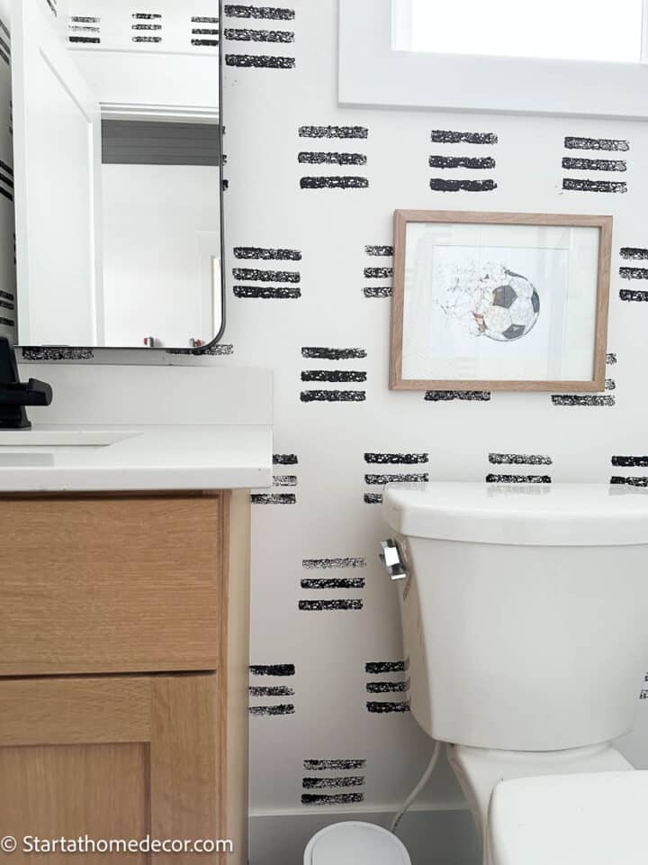How to Easily Paint a DIY Sponge Wall - Start at Home Decor