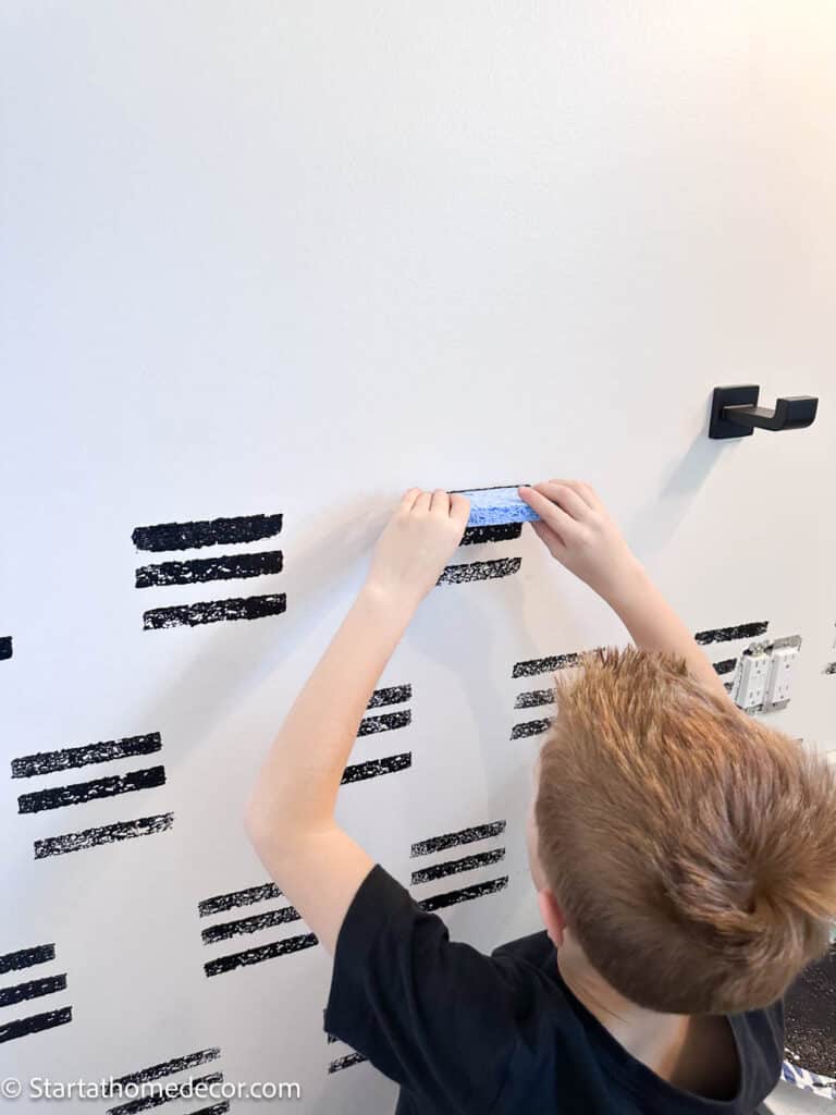 How to Easily Paint a DIY Sponge Wall - Start at Home Decor