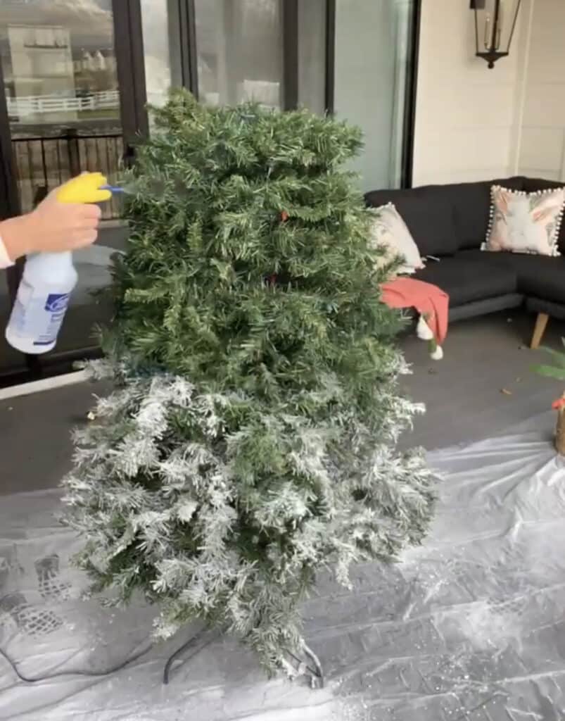 Stunning Flocked Christmas Tree Decorating Ideas - Start at Home Decor