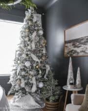 15 Elegant and Timeless Christmas Tree Decorating Ideas - Brooke Nicole ...