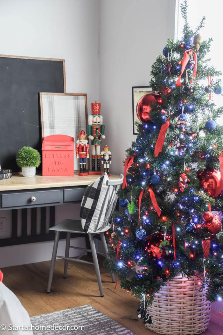 15 Elegant and Timeless Christmas Tree Decorating Ideas - Brooke Nicole ...