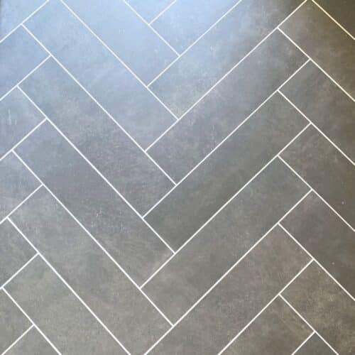 5 Reasons Why Herringbone Tile Floor Pattern is Taking Over - Start at ...