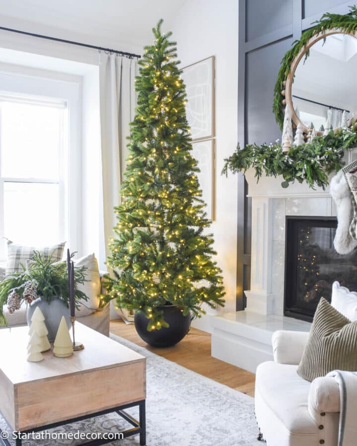 15 Elegant and Timeless Christmas Tree Decorating Ideas - Brooke Nicole ...