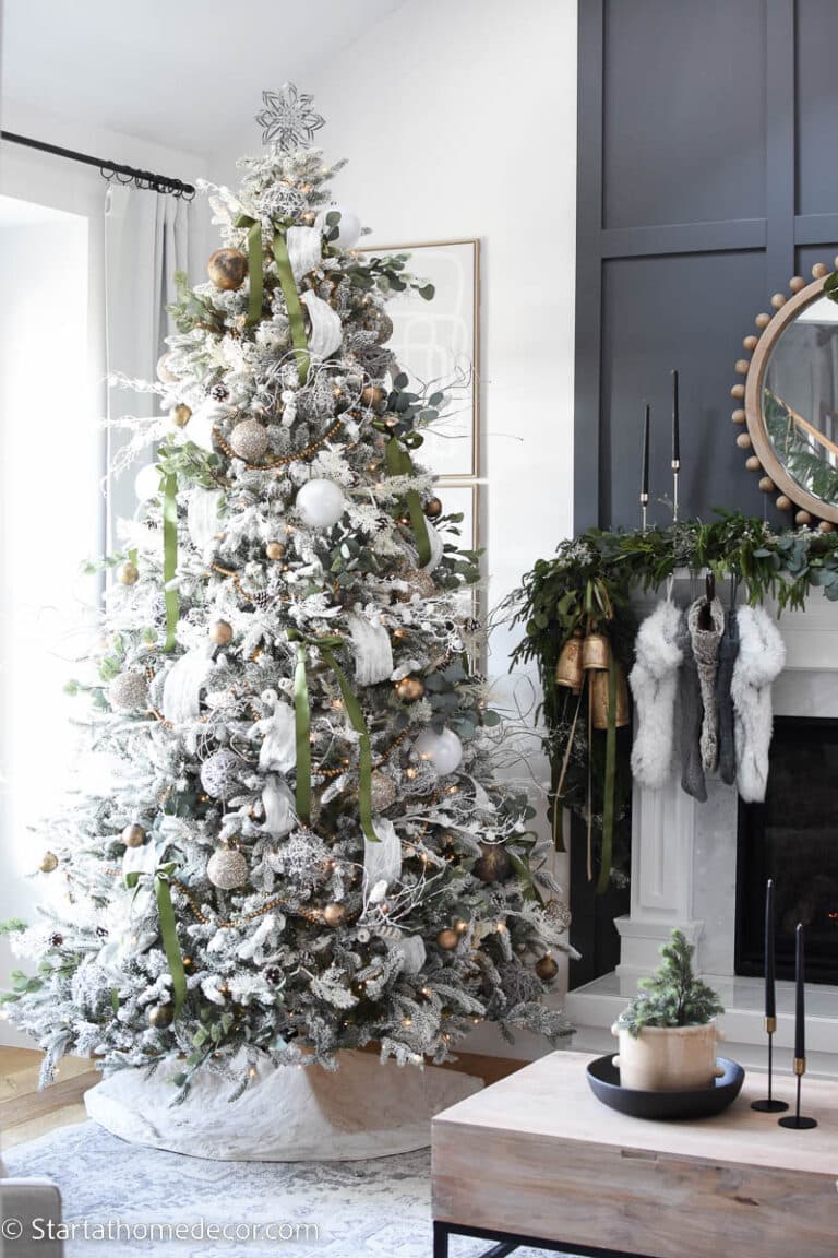 15 Elegant and Timeless Christmas Tree Decorating Ideas - Brooke Nicole ...