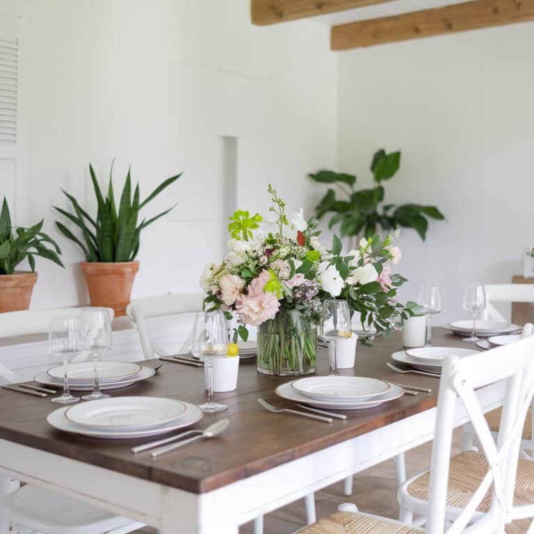 20 Stunning Table Centerpieces for Every Season - Brooke Nicole Larsen