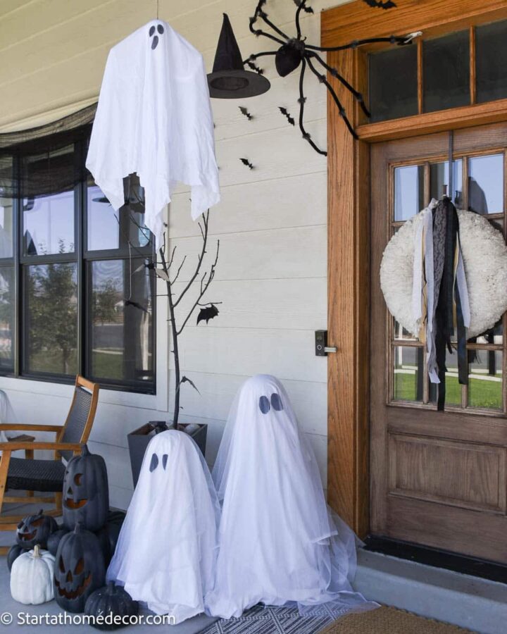 10+ Must Haves for a Spooky & Stylish Halloween Front Porch - Brooke ...