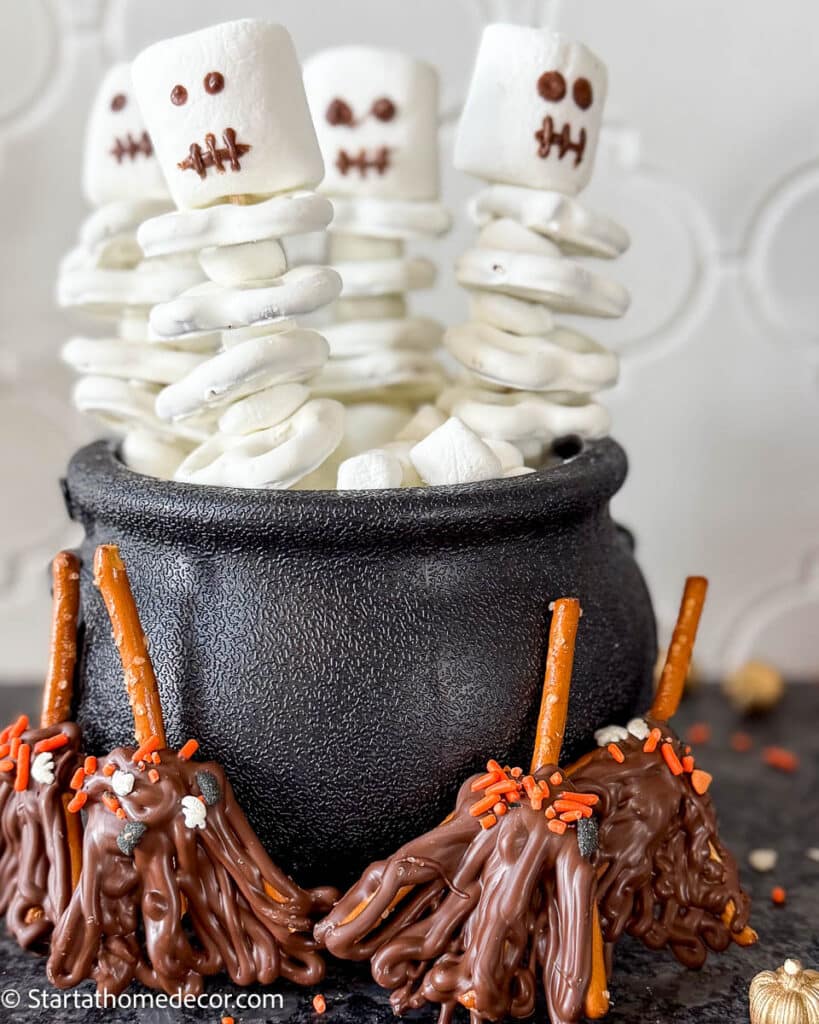 Spooky & Sweet: How to Make Marshmallow and White Chocolate Skeletons ...